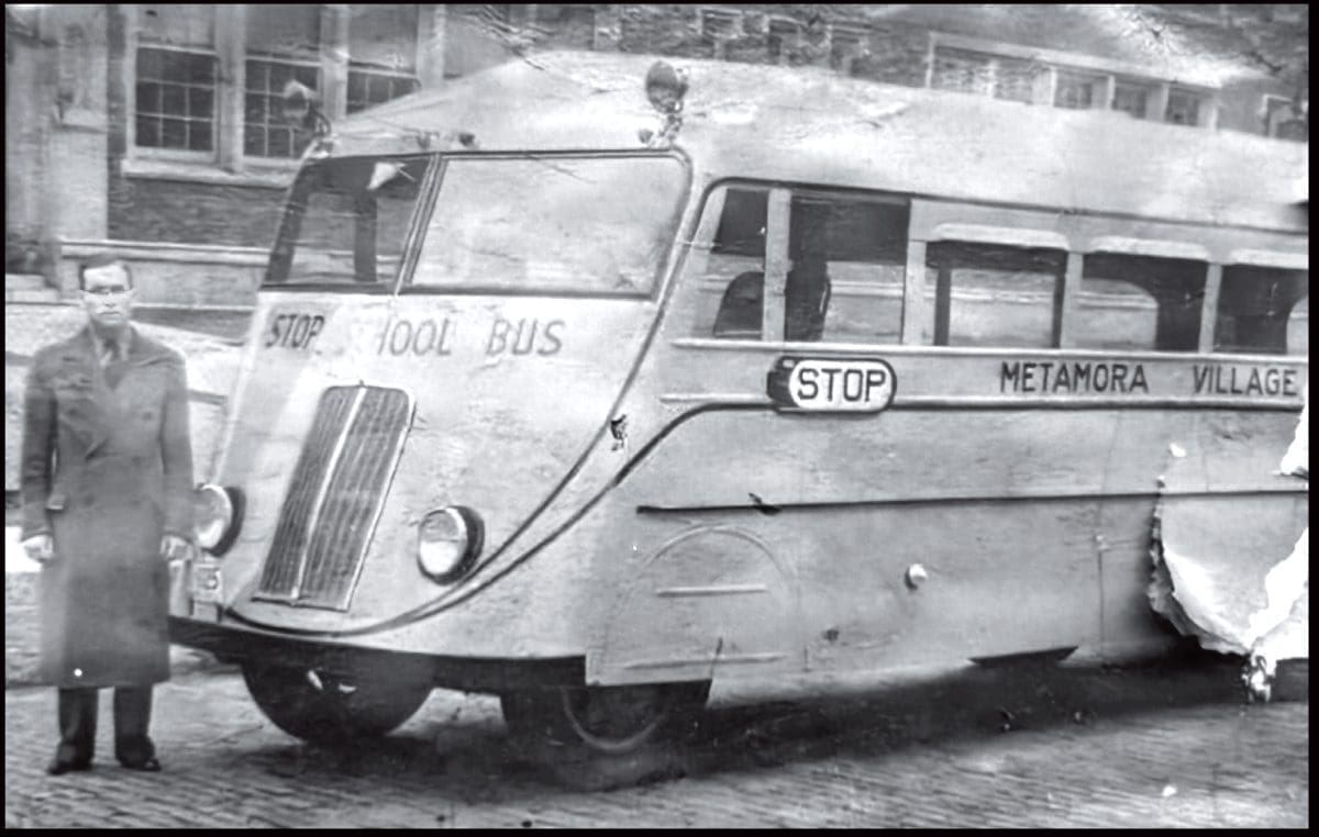 Historic Reflection: 1900's Metamora School Bus - The Village Reporter